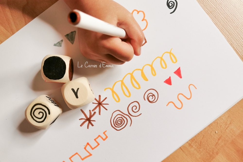 Des dés en bois pour faire du graphisme - Le Carnet d'Emma